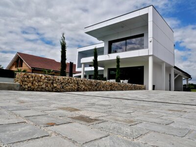 Créer une allée de maison moderne